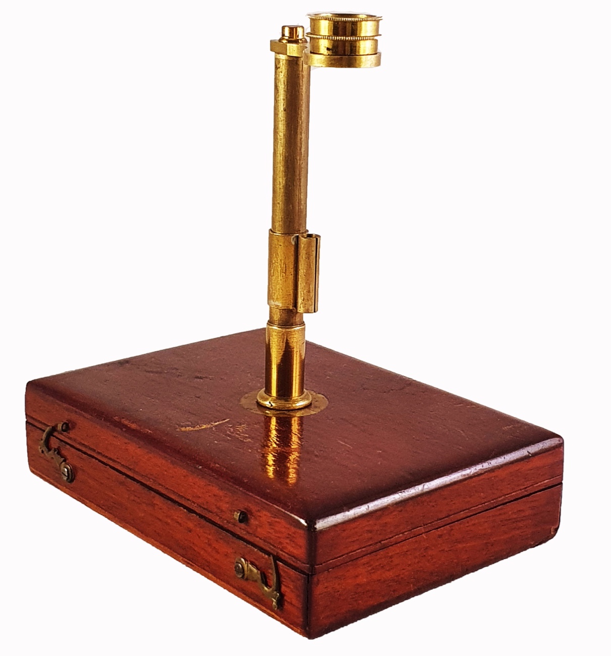 A picture containing indoor, woodenDescription automatically generated